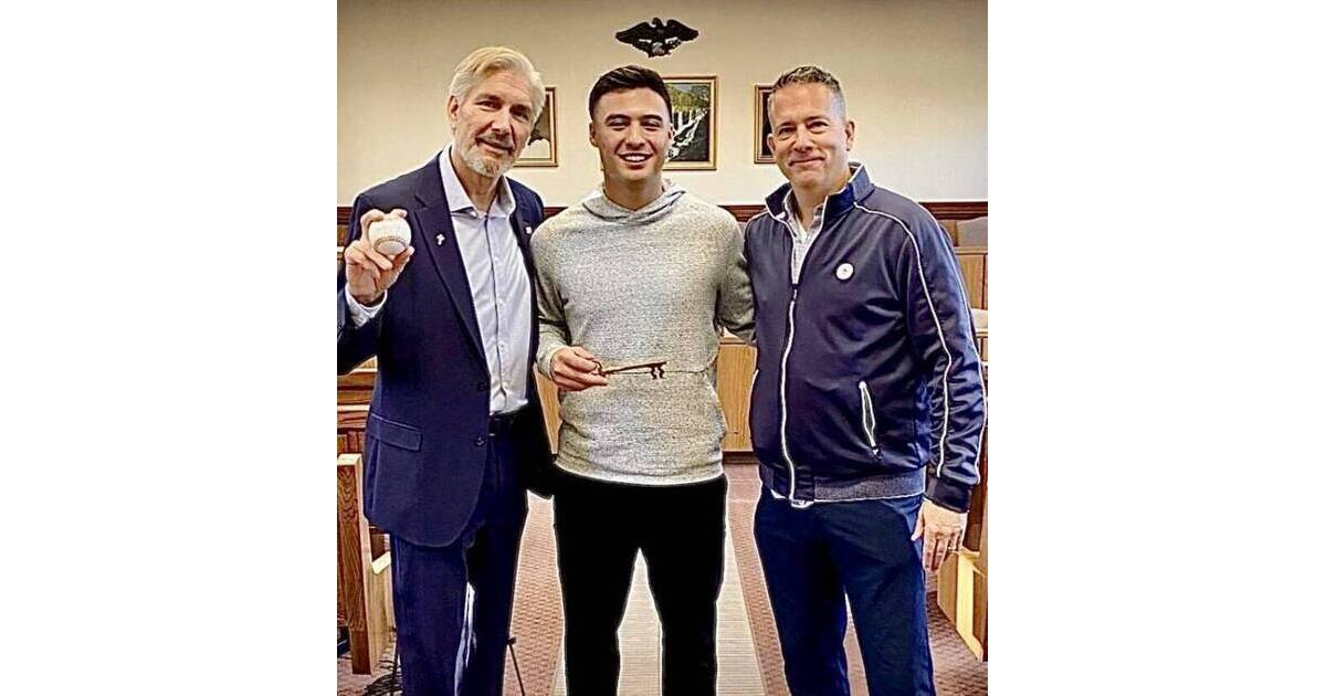 Watchung’s Anthony Volpe Hits Grand Slam in Yankees’ Game 4 Victory ...