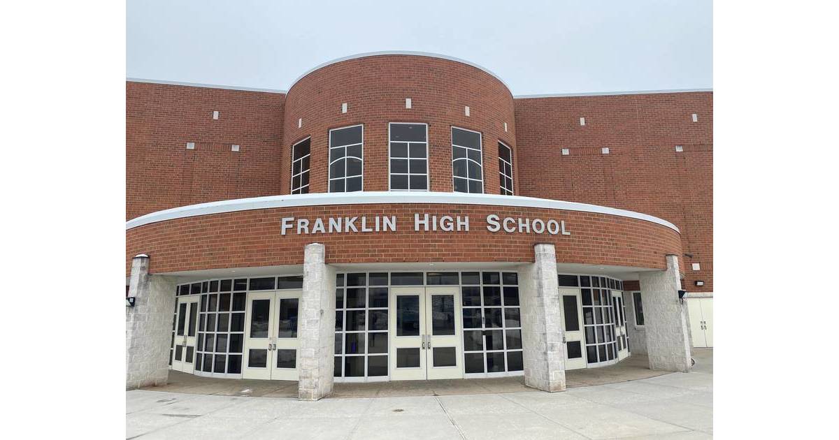 Franklin HS hoops battle in SCT semis, Novielli breaks record ...