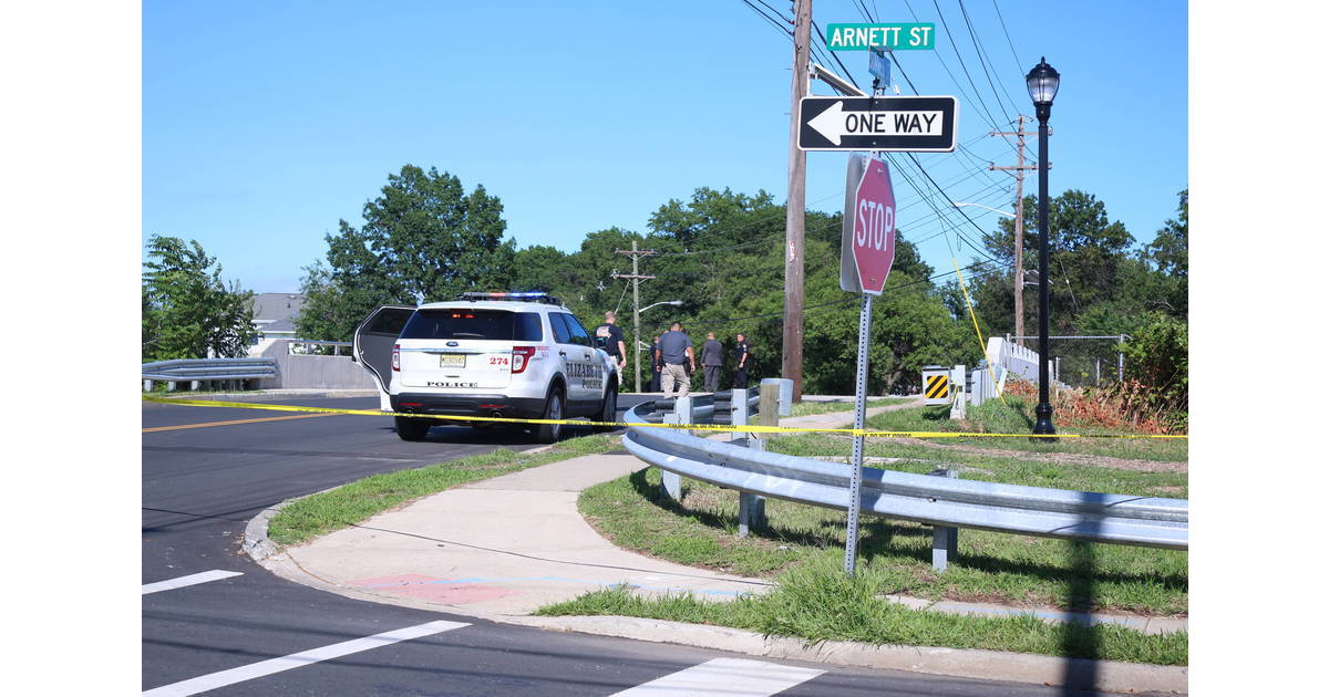 Police Respond to Reports of Victim Shot in Leg Near Mattano Park | Elizabeth, NJ News TAPinto