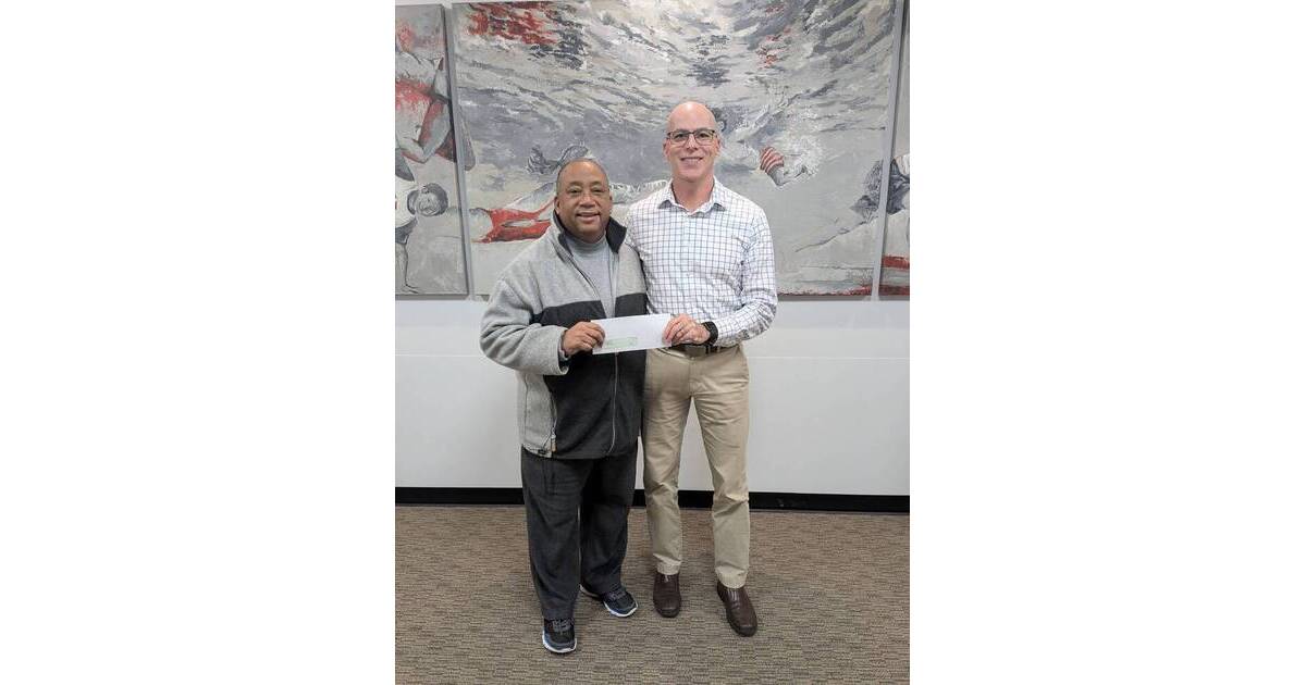The Connection receives $10,000 from Central Church’s Lena Willis ...